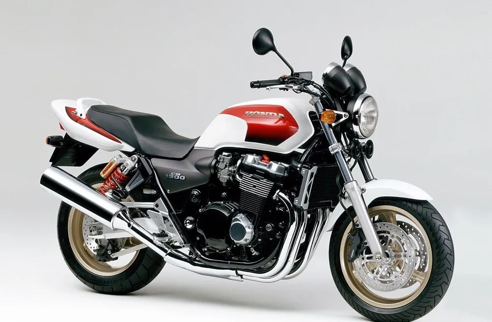 情怀经典，本田CB1300历史回顾-两轮视界