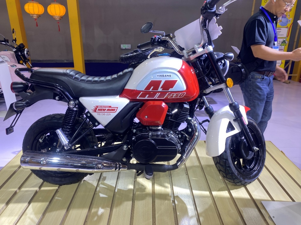 2024中国摩博会｜9680元震撼来袭！银钢自动挡AT150发布售价-两轮视界