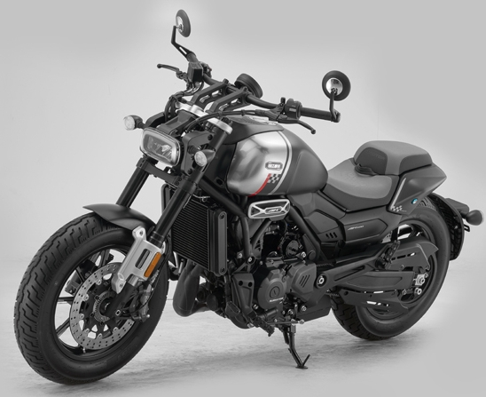 QJMOTOR闪600摩托车_参数_图片_报价_真实评测视频-两轮视界-摩托车官网