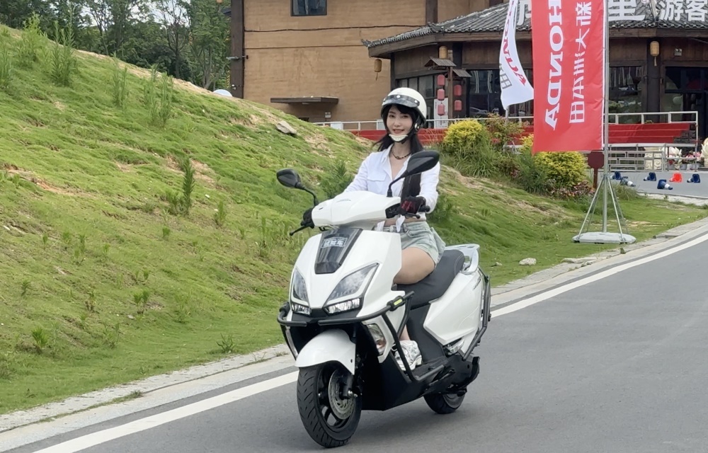 “SUV”宽适踏板新大洲本田NS125GU正式上市，顶配才四位数！-两轮视界